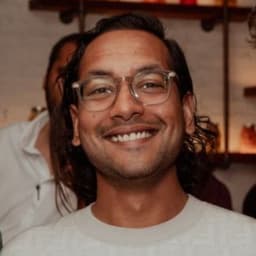 Zo: AI Computer & Personal Cloud Server